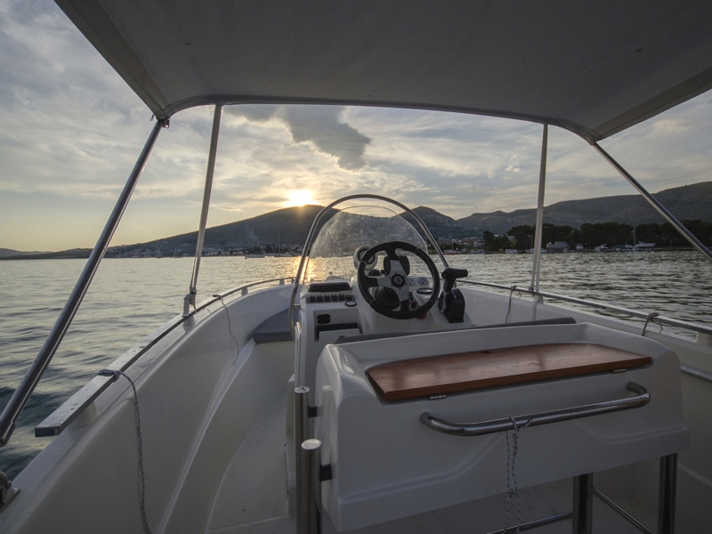 Lexia Saona 20 + Honda 130 – Fun4u Charter