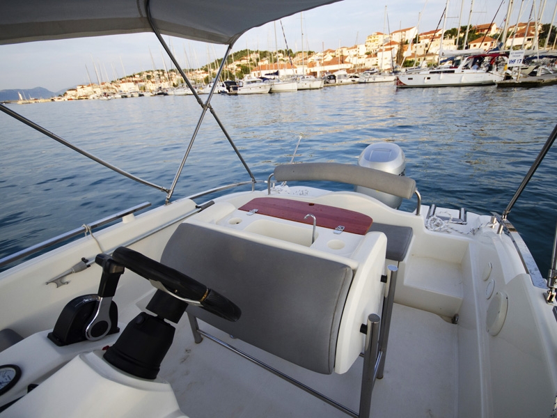 Lexia Saona 20 + Honda 130 – Fun4u Charter